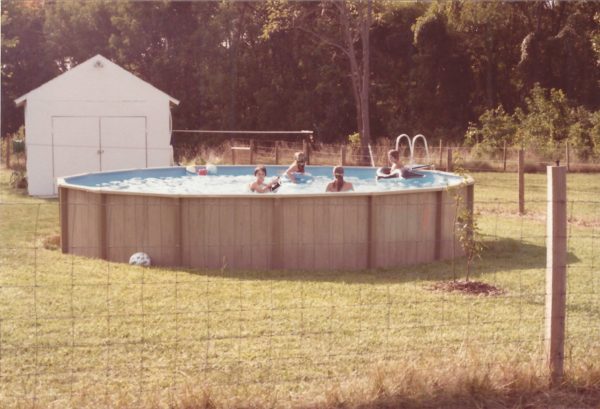 Enjoy Years of Fun with a Backyard Swimming Pool